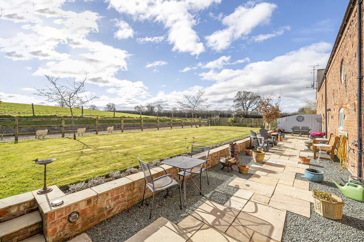 The Long Barn, Pentre Morgan Barns, - Daniel James Residential